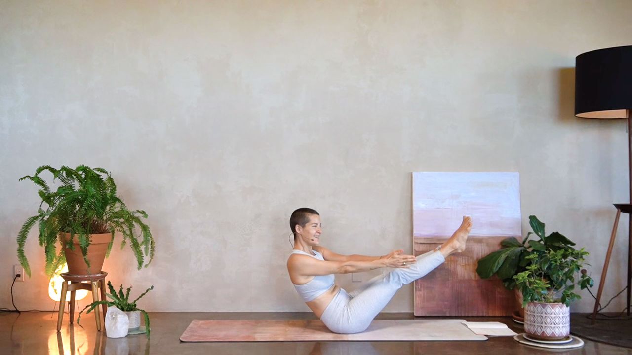 Elena Brower - Take Classes with Elena Brower | Glo