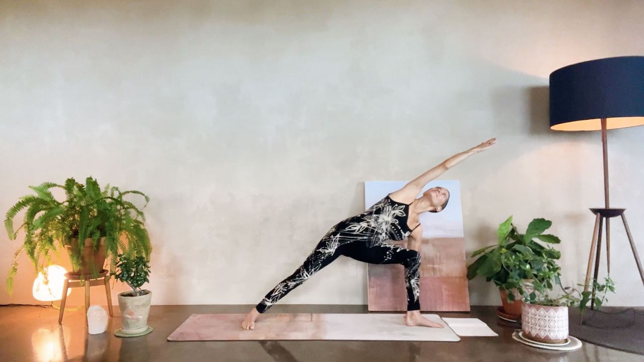 Hatha Yoga Styles - Online Hatha Yoga Flow & Sequences | Glo