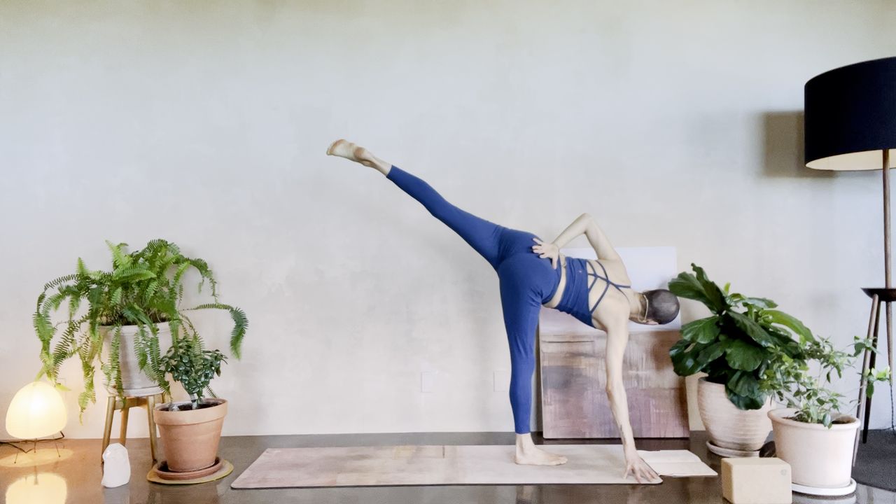 Hatha Yoga Styles - Online Hatha Yoga Flow & Sequences | Glo