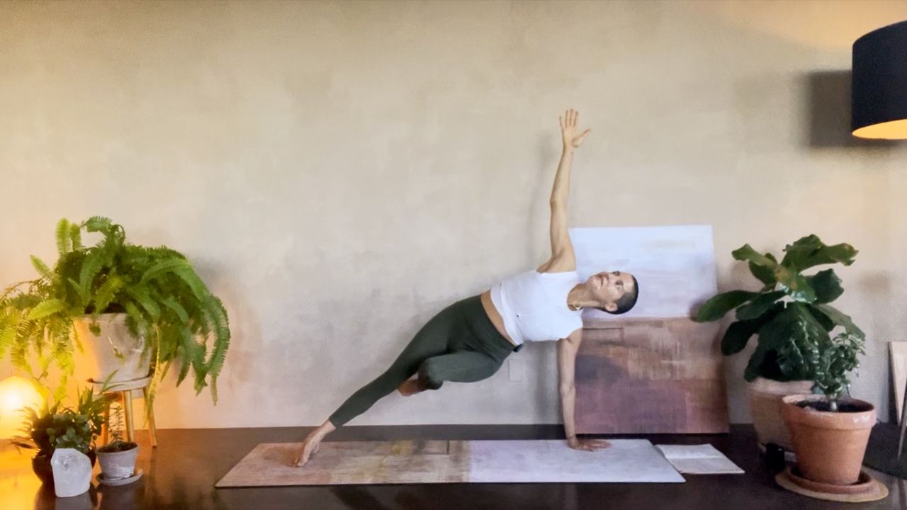 Hatha Yoga Styles - Online Hatha Yoga Flow & Sequences | Glo