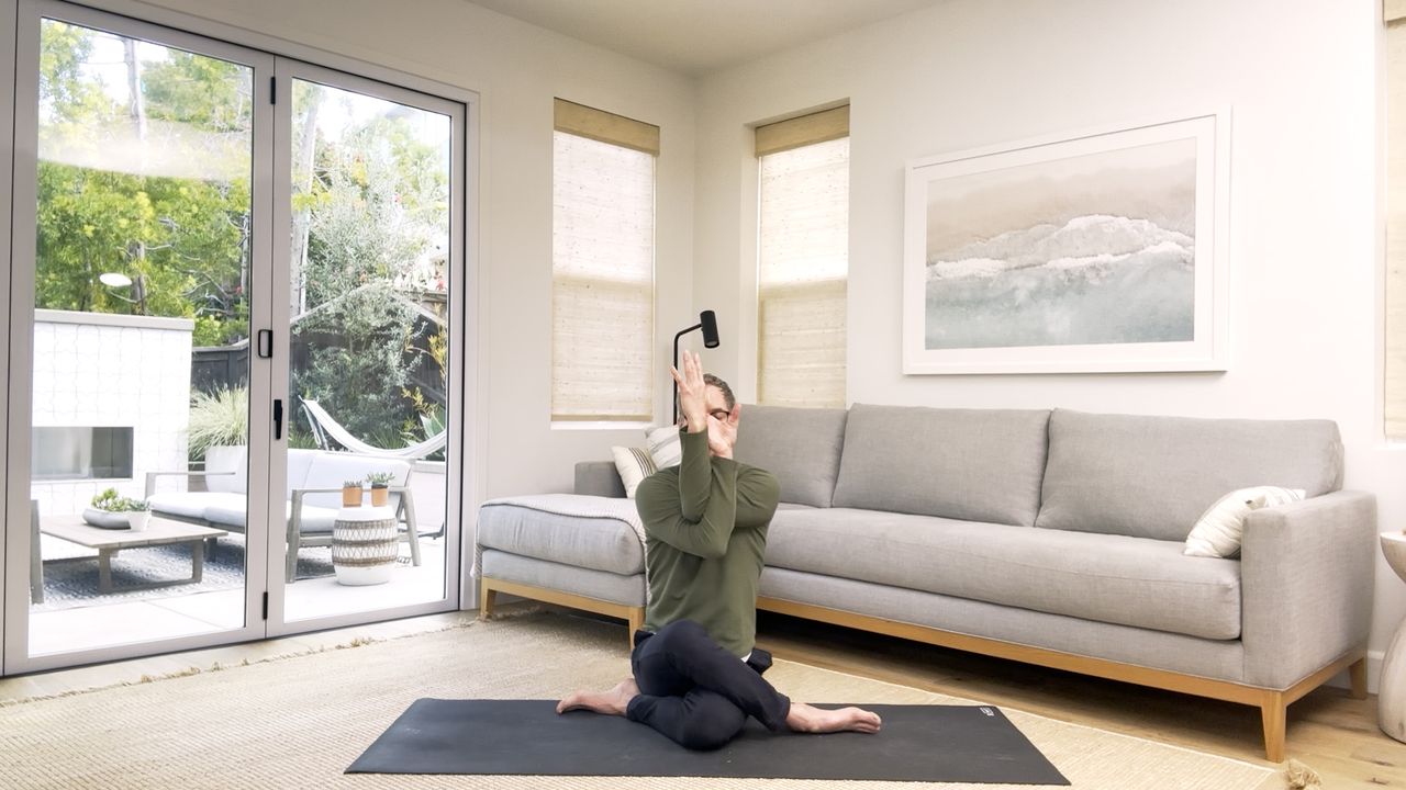 Hatha Yoga Styles - Online Hatha Yoga Flow & Sequences | Glo