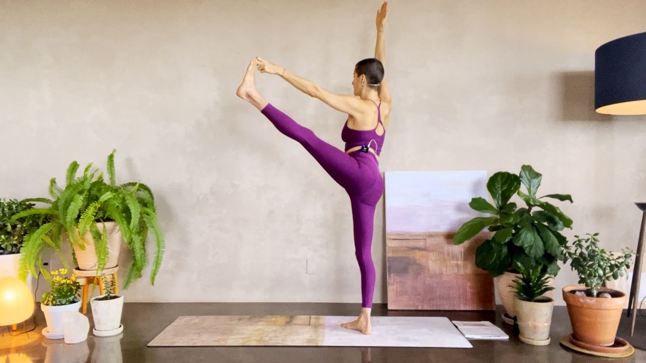 Hatha Yoga Styles - Online Hatha Yoga Flow & Sequences | Glo