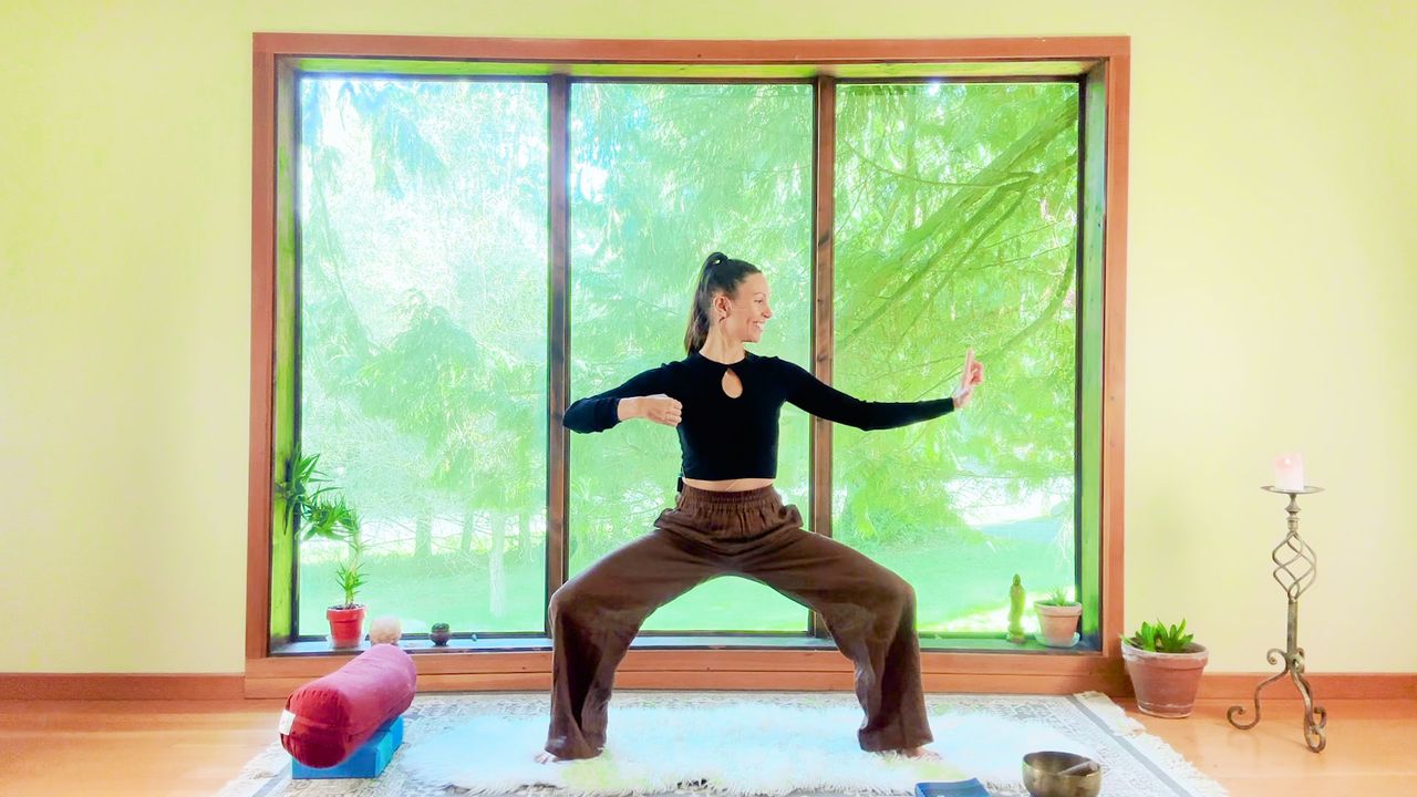 Stephanie Nosco - Take Classes with Stephanie Nosco | Glo