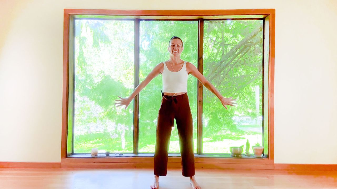 Stephanie Nosco - Take Classes with Stephanie Nosco | Glo