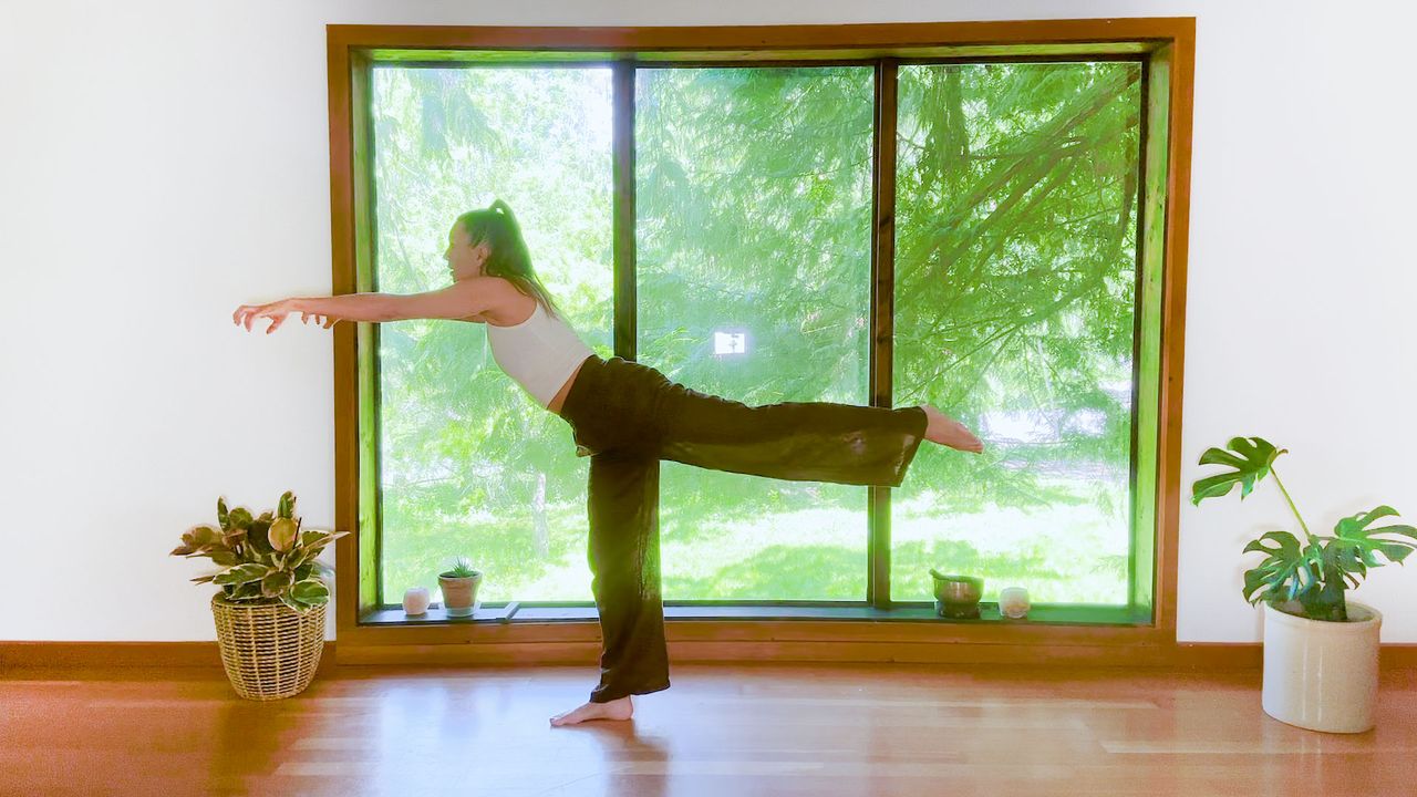 Stephanie Nosco - Take Classes with Stephanie Nosco | Glo