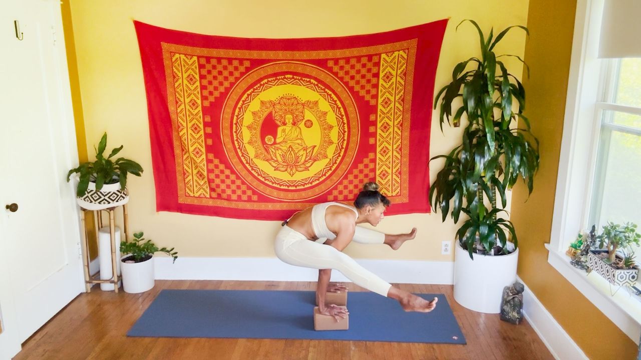 Ivorie Jenkins - Take Classes with Ivorie Jenkins | Glo