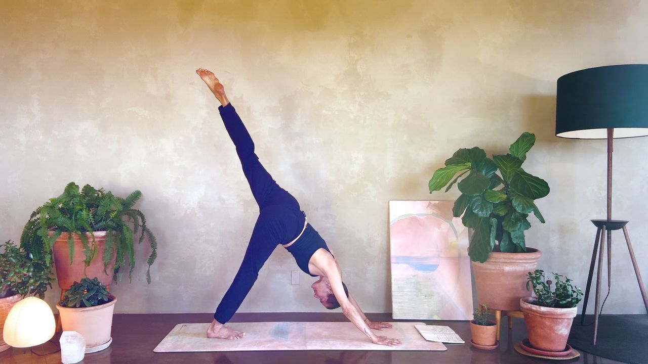 Hatha Yoga Styles - Online Hatha Yoga Flow & Sequences | Glo